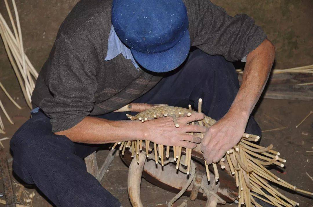 曹县柳编：民间艺人指尖上的“致富”舞蹈-搜狐大视野-搜狐新闻