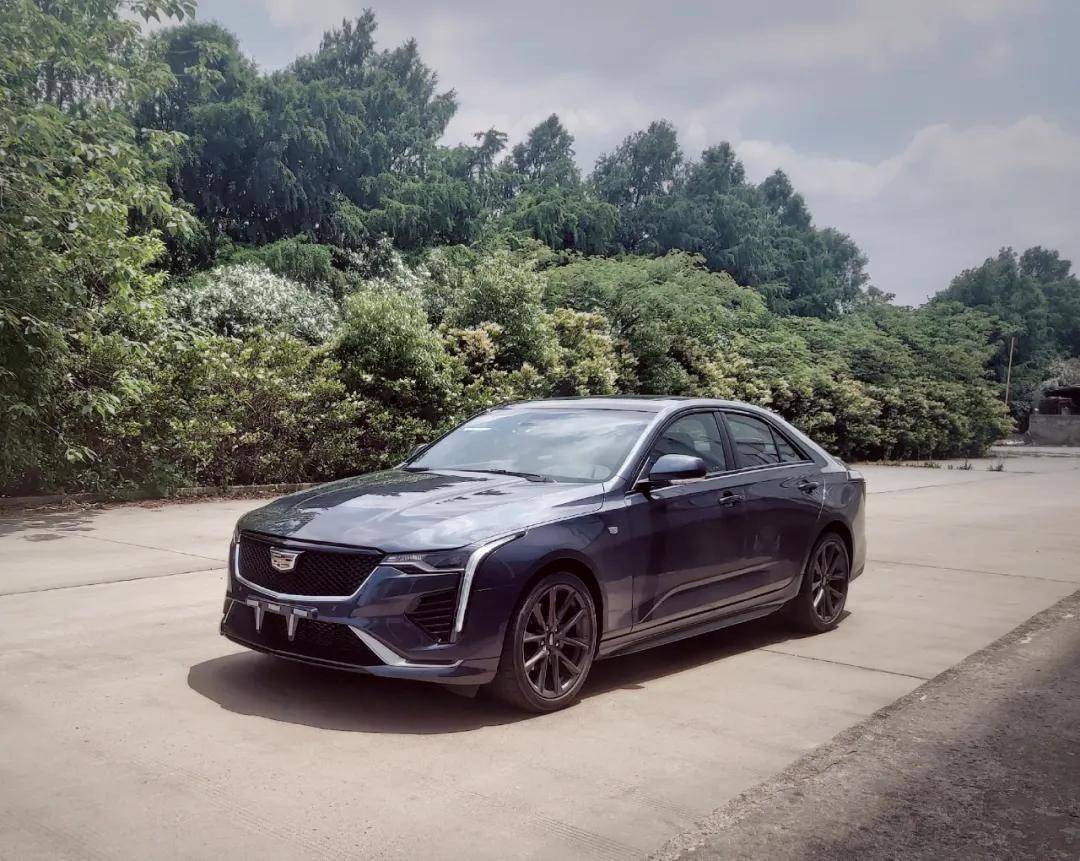 前置后驱 2.0T+8AT 还不够！凯迪拉克CT4如何成为快乐源泉？_搜狐汽车_搜狐网