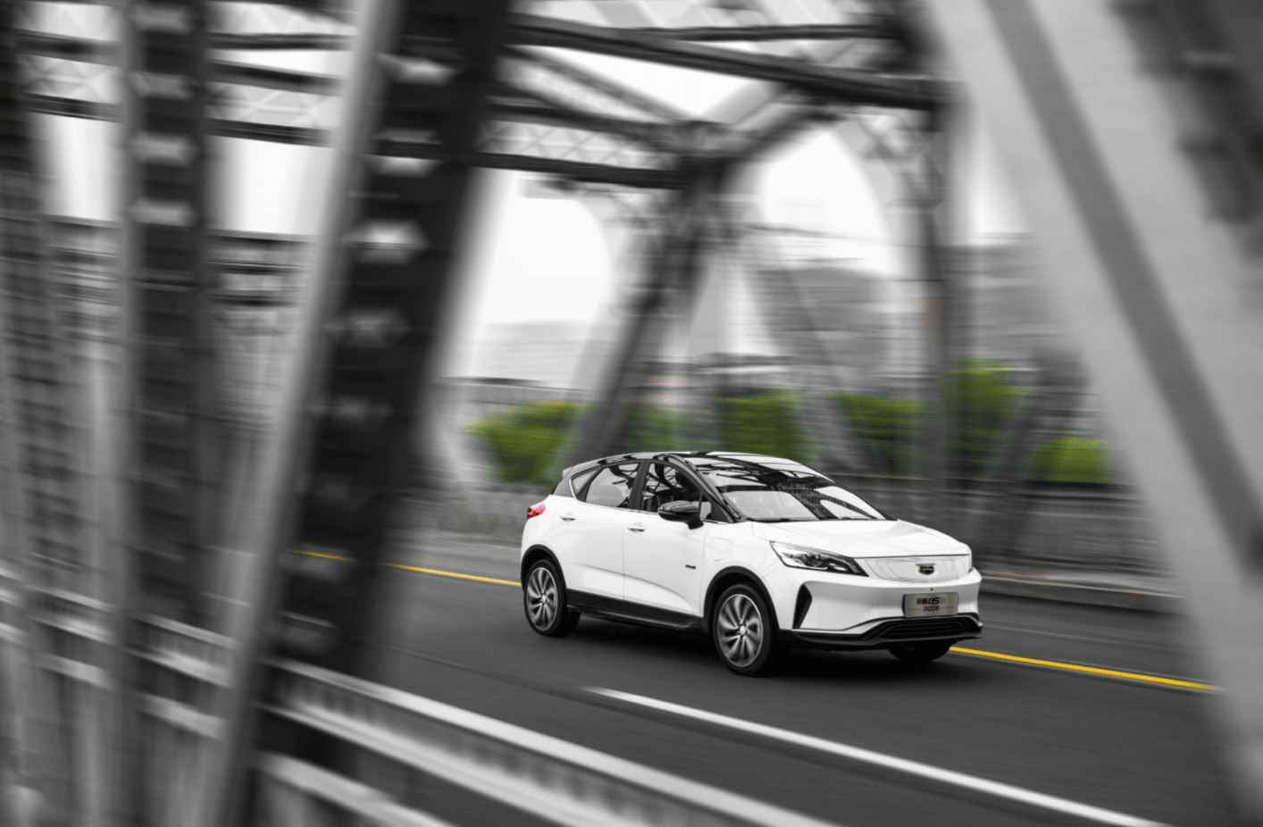 全面碾压比亚迪e2，帝豪GSe胜任“后浪”最好的选择_搜狐汽车_搜狐网