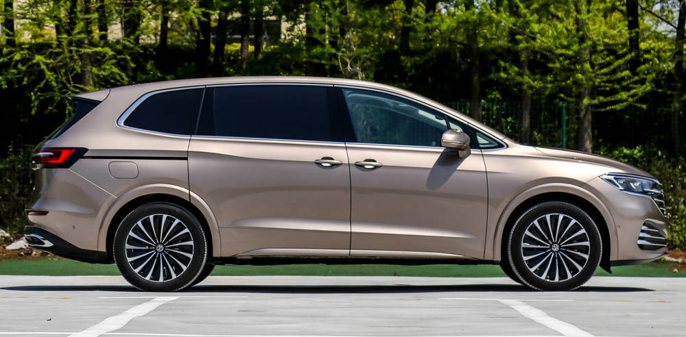 别克GL8真正的劲敌，车身5346mm，车内舒适豪华，售28.68万起_搜狐汽车_搜狐网