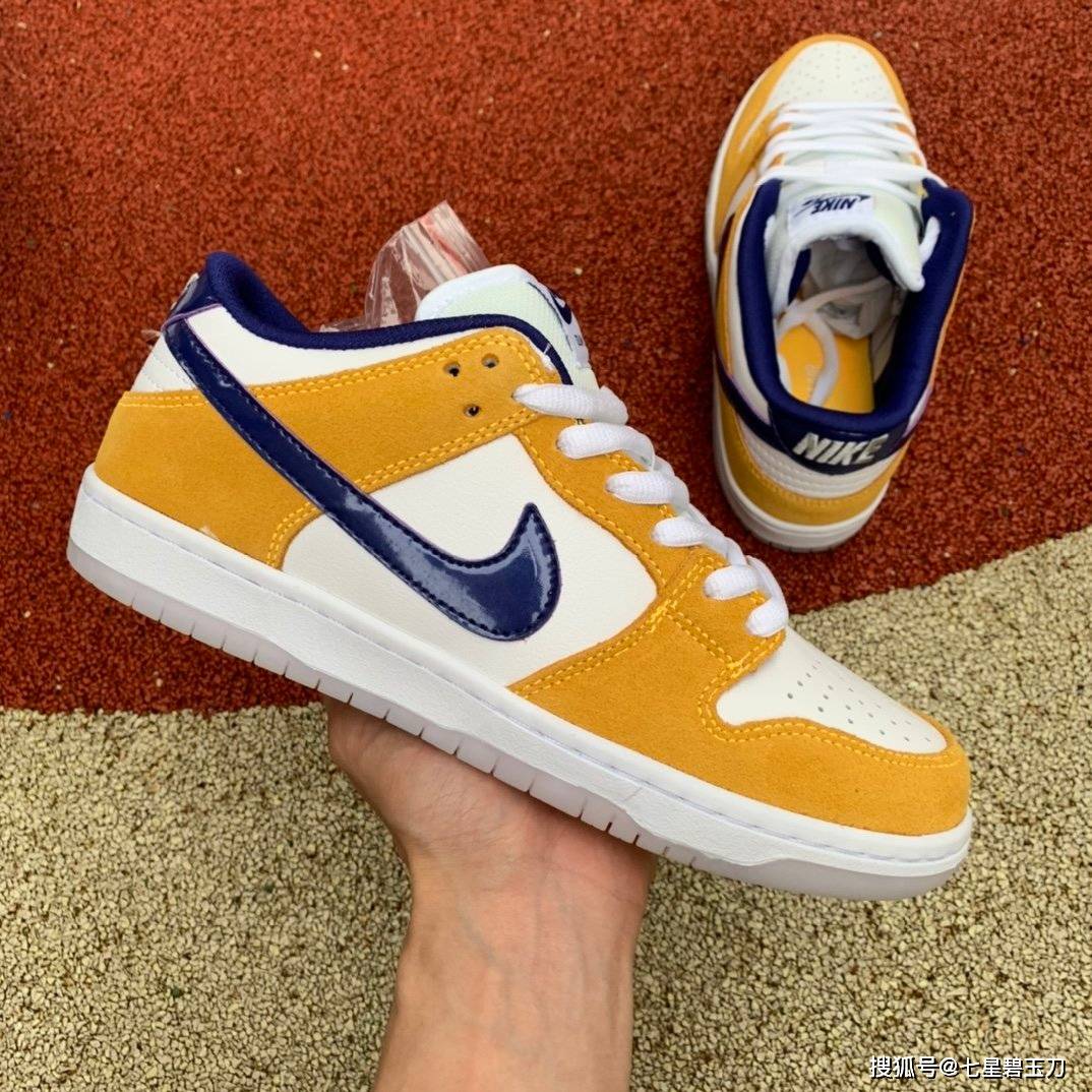 耐克Nike SB Dunk Low湖人紫金白黄-搜狐大视野-搜狐新闻