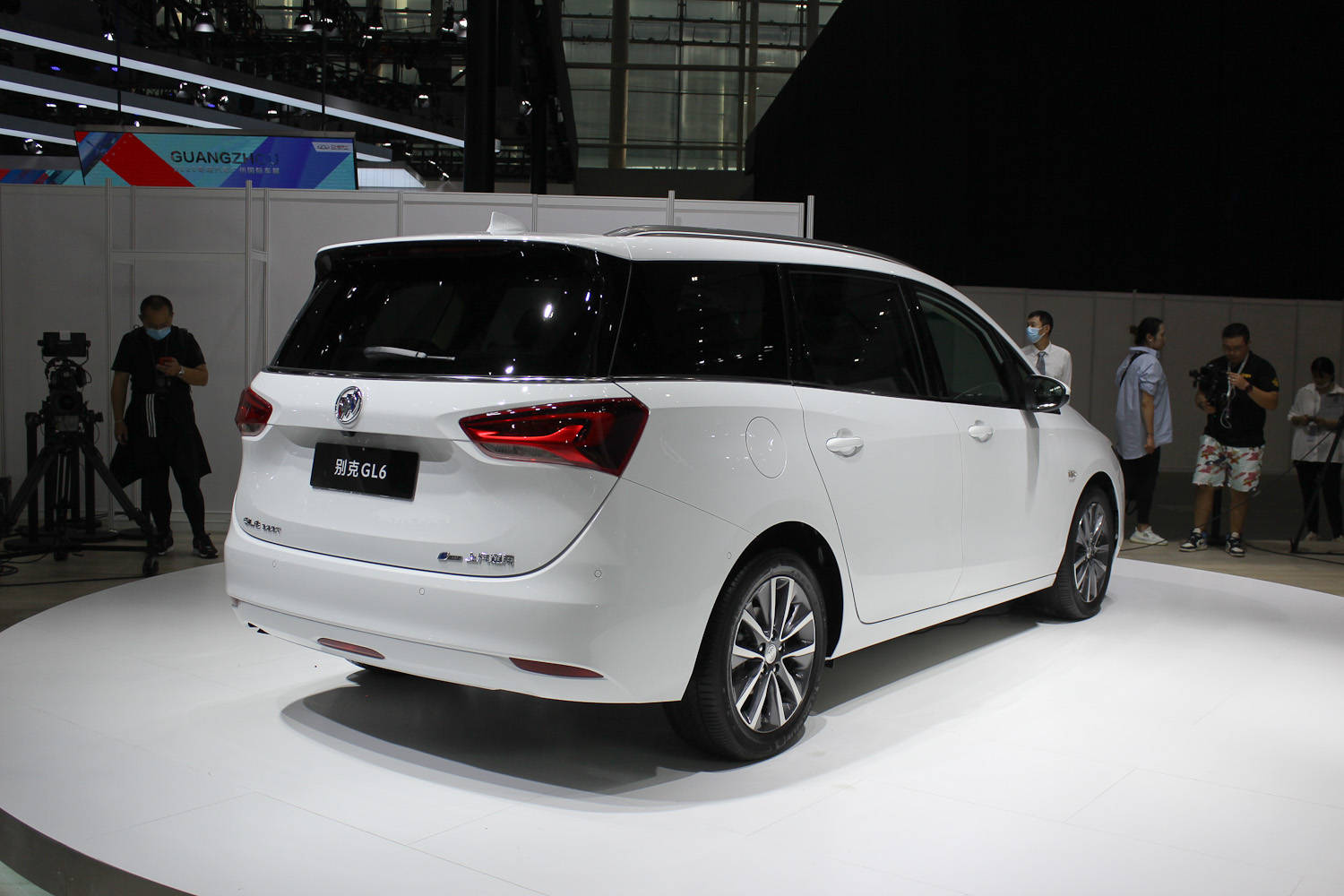 2020广州车展：新款别克GL6探馆实拍_搜狐汽车_搜狐网