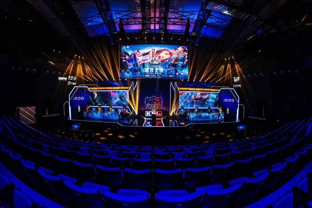 xiaOt、Sky出席解说KPL季后赛，是时候打破电竞「鄙视链」了_移动