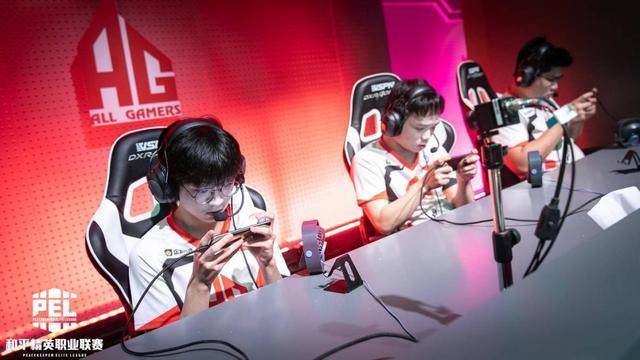 和平精英PEL正式落幕，AG摘得最后桂冠，4AM依旧万年老二_比赛
