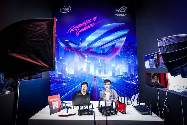 BW2020高潮不断，华硕WIFI6电竞路由给游戏插上新翅膀_玩家