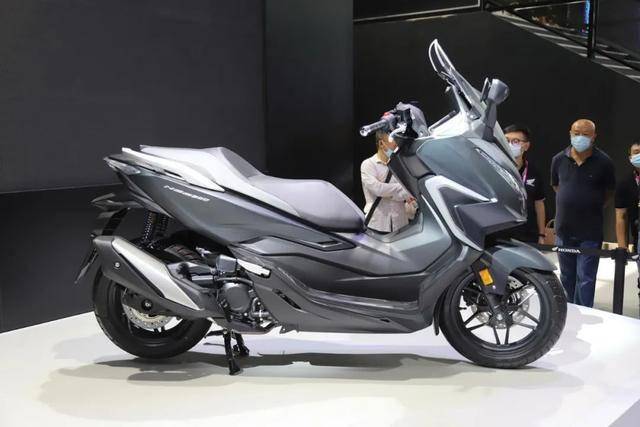 Honda发布NSS350、CM300，开中排量销售新模式_搜狐汽车_搜狐网
