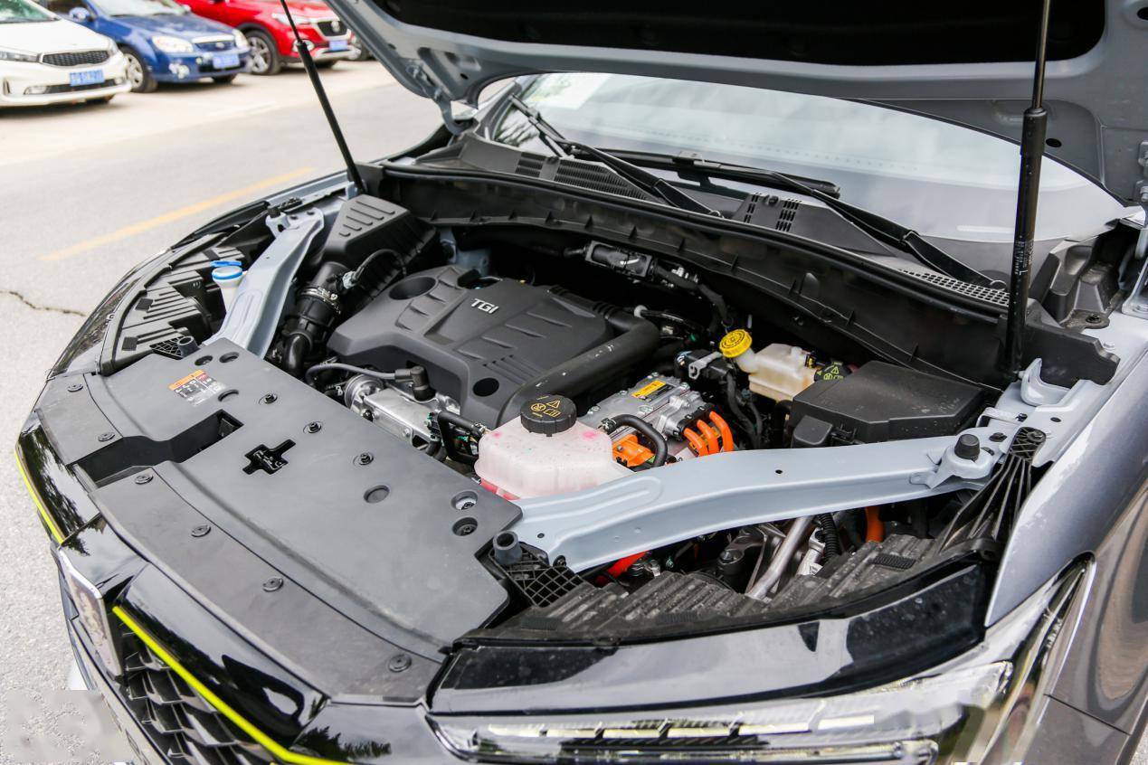 7.5s破百 高颜值加持高性能 试驾荣威RX5 ePLUS插电混动版_搜狐汽车_搜狐网