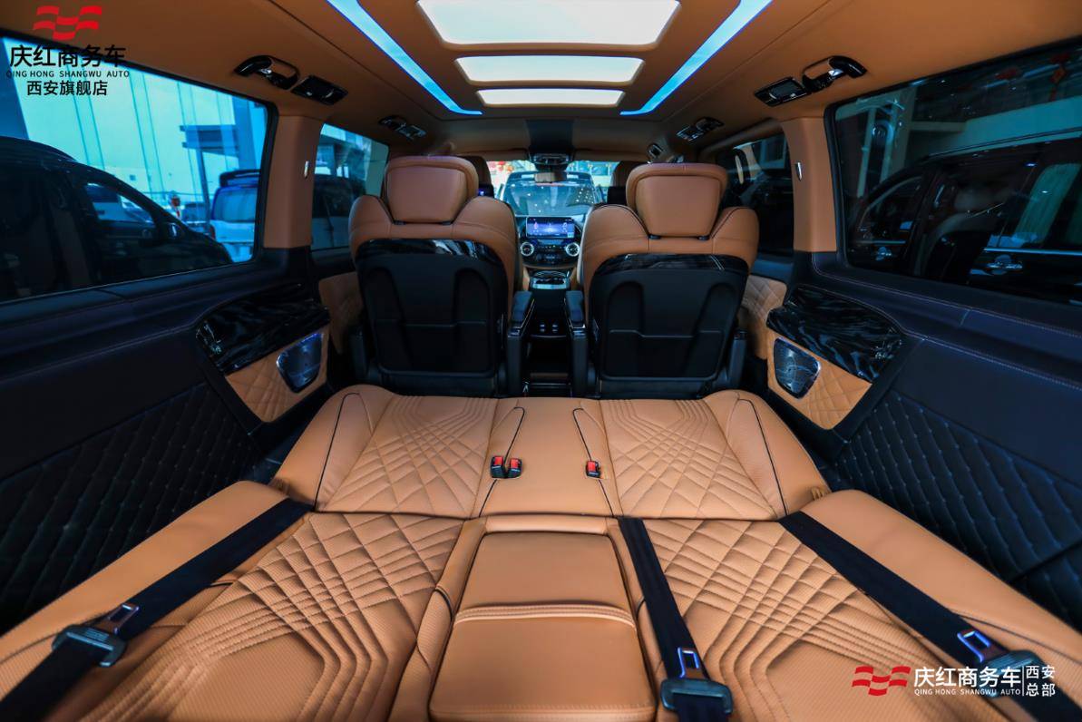 奔驰商务车-V260,最新定制款，快来康康内饰！-搜狐大视野-搜狐新闻