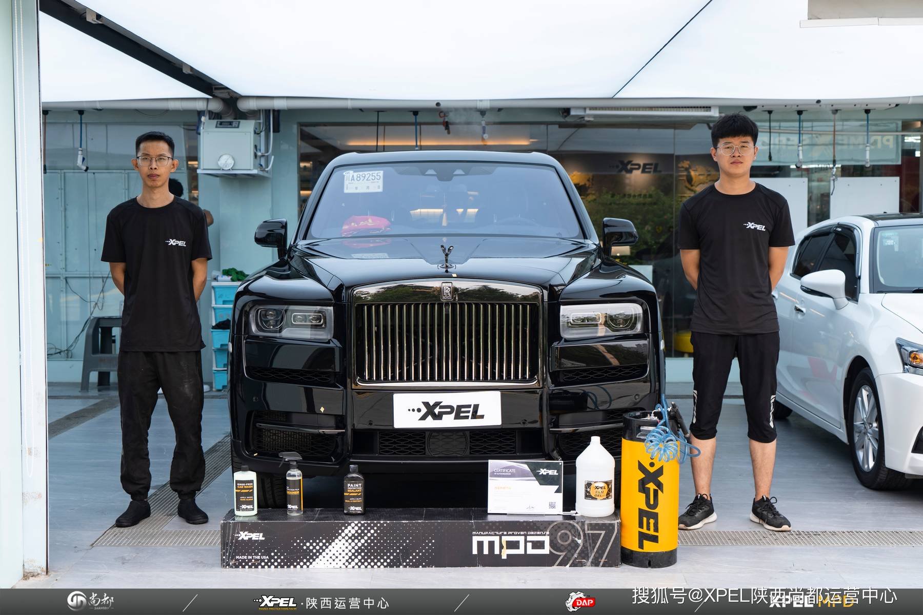 XPEL西安汽车贴膜劳斯莱斯库里南漆面保护膜改装-搜狐大视野-搜狐新闻