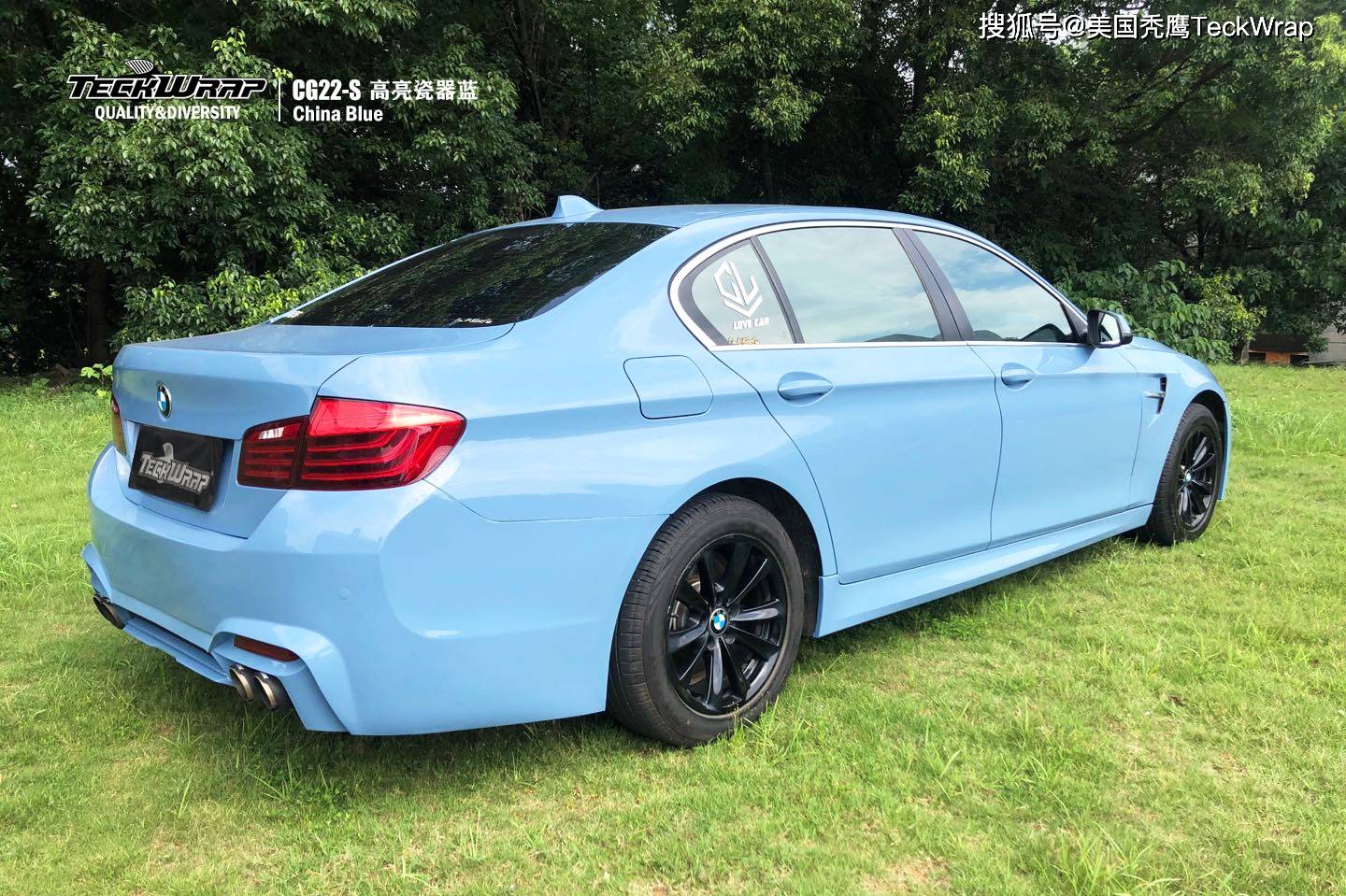 秃鹰TeckWrap汽车车身改色贴进口膜｜CG22-S高亮瓷器蓝，超配宝马的蓝天白云_搜狐汽车_搜狐网