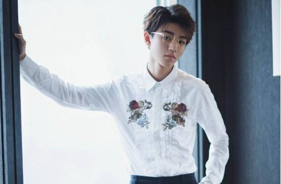 娇兰官宣了，王俊凯成为代言人，透亮肌肤无法阻挡_著名品牌