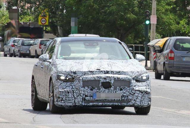 新一代奔驰AMG C53谍照首次流出 最大可输出超400马力_搜狐汽车_搜狐网