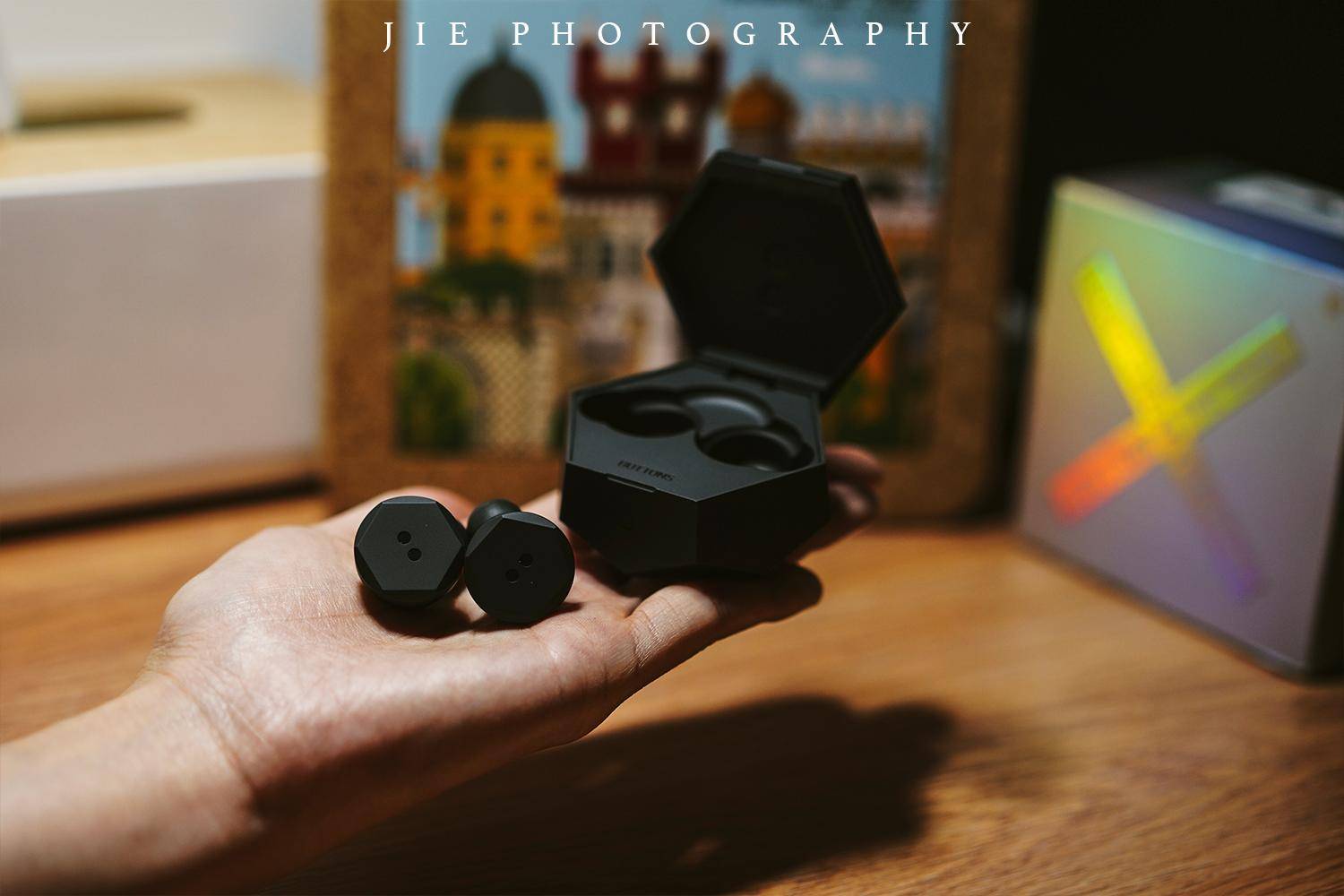 打造行走中的音乐icon，BUTTONS Air X新品测评_搜狐汽车_搜狐网