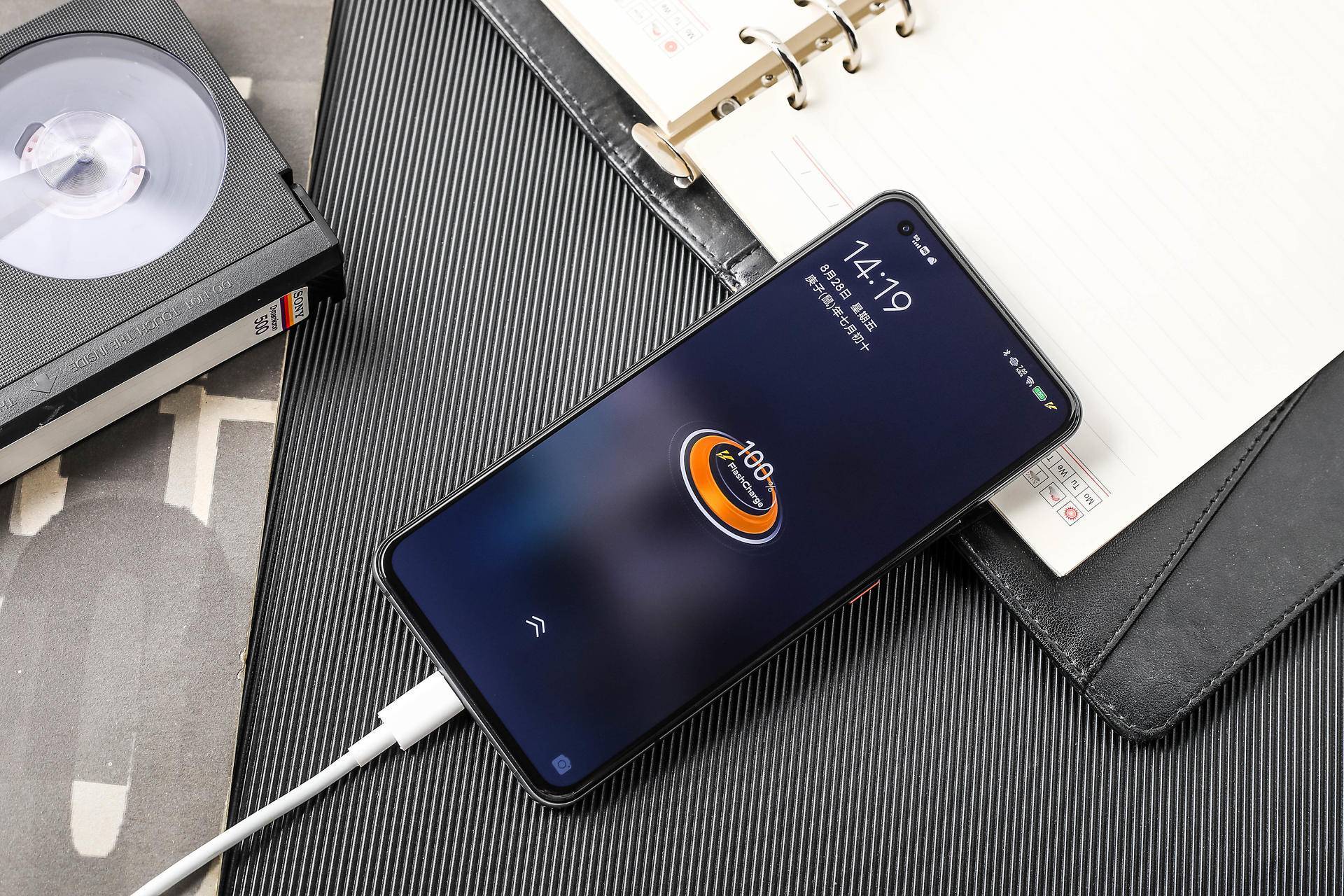 全面进化！iQOO 5评测：一款性能旗舰如何打造?_搜狐汽车_搜狐网