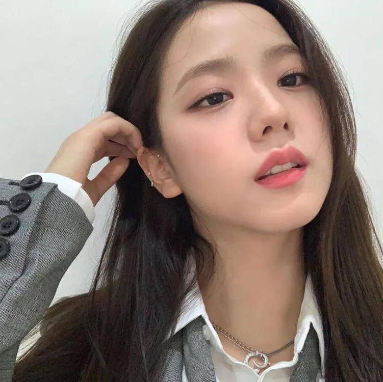 jisoo图片自拍-千图网