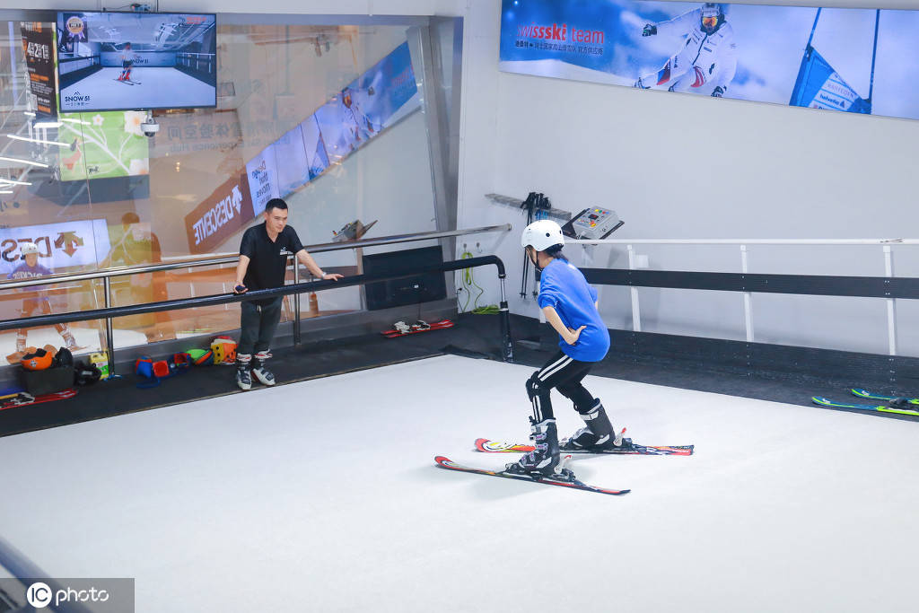 “SNOW51城市滑雪”移植北方户外冰雪体育文化-搜狐大视野-搜狐新闻
