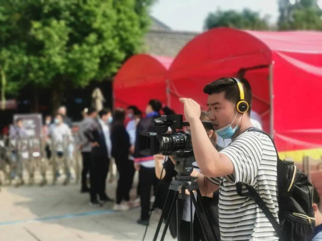 记者节，C位出镜 | 他们从幕后走向台前-搜狐大视野-搜狐新闻