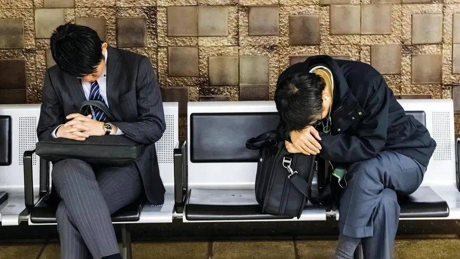 谁在制造打工人？_日本