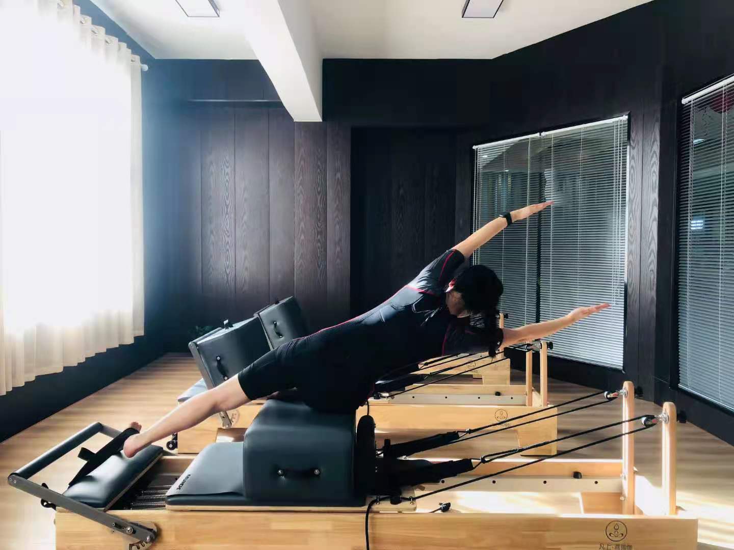 YDSTRONG智能穿戴EMS黑科技-搜狐大视野-搜狐新闻