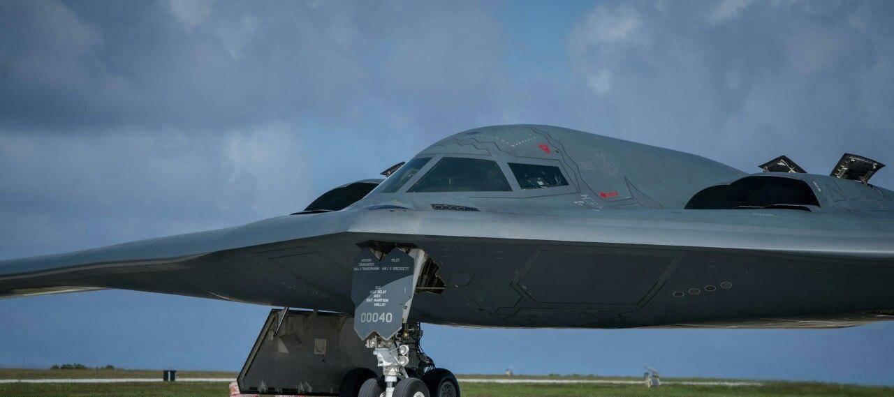 美国B2轰炸机为何领先全球几十年？最关键的一点，我们就比不上-搜狐大视野-搜狐新闻