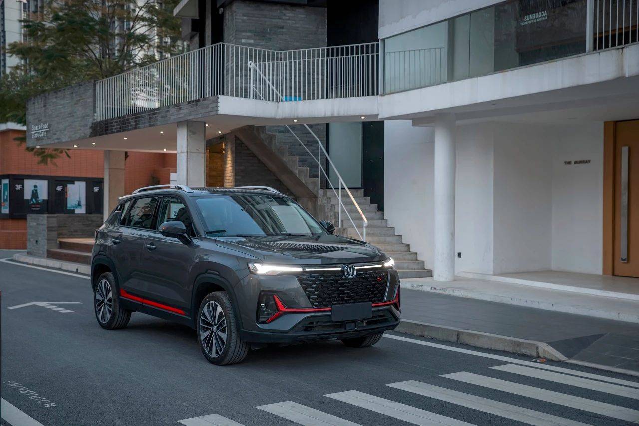 小型SUV黑马再进化，全新CS35PLUS即将焕新上市_搜狐汽车_搜狐网