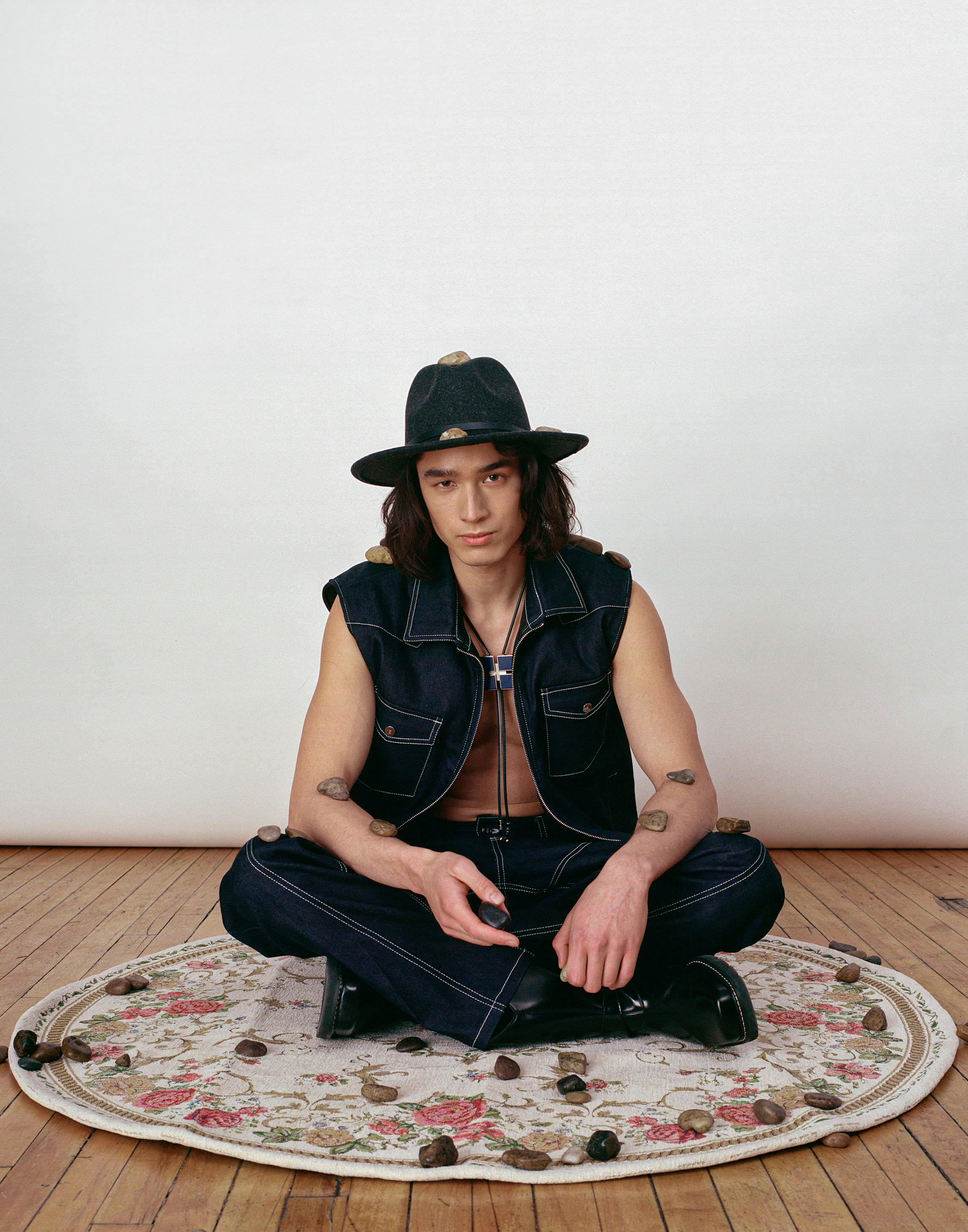 设计师品牌VICTOR LI推出全新2021秋冬系列_brand