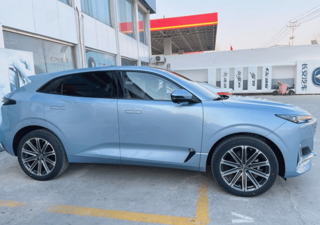 WEY VV6对比长安UNI-K！正面硬刚谁的赢面大？_搜狐汽车_搜狐网