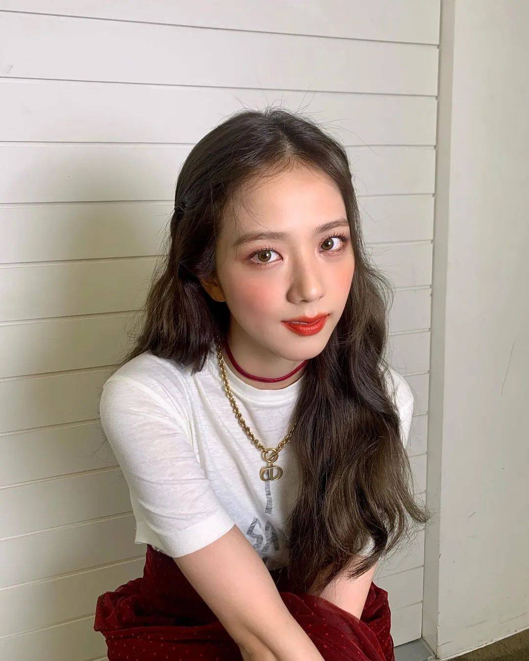 Jisoo的脸越来越值钱了！从BLACKPINK小糊咖到Dior千金，136亿都押这脸上了？_白女士