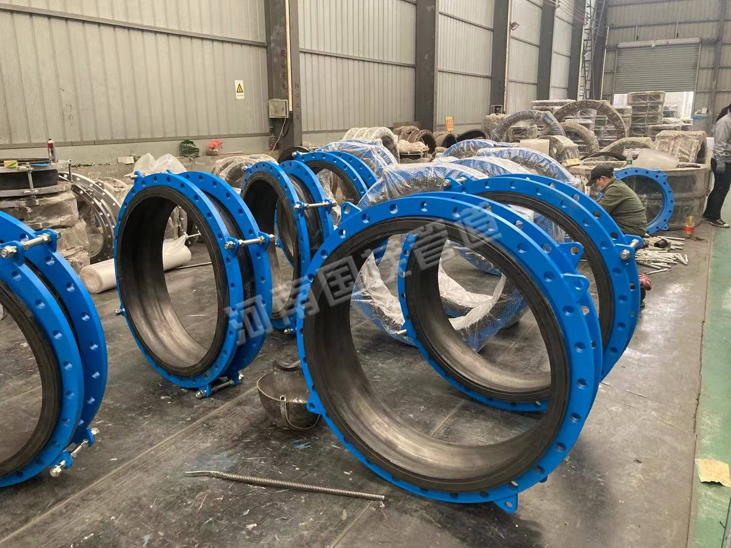 DN125耐油橡胶软接头液压油管道的正确安装 - 液压汇