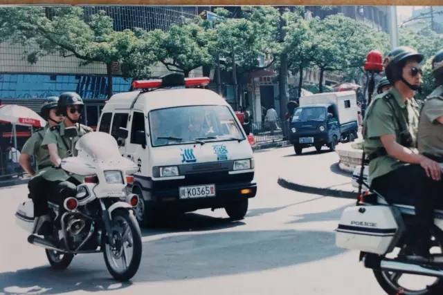 欢迎来到警察的90年代_公安局