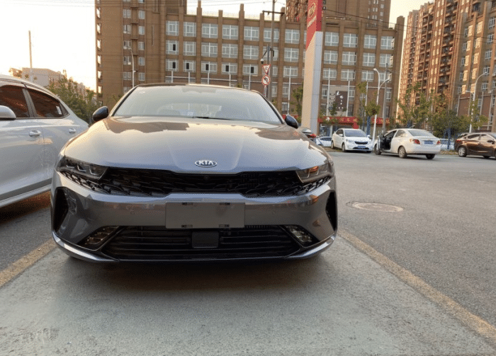 240马力+8AT，16万多买辆起亚K5凯酷值吗？_搜狐汽车_搜狐网