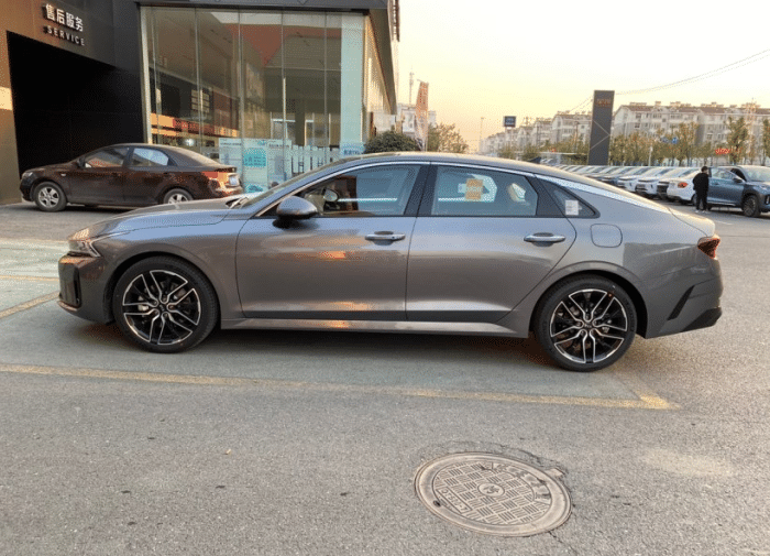 240马力+8AT，16万多买辆起亚K5凯酷值吗？_搜狐汽车_搜狐网