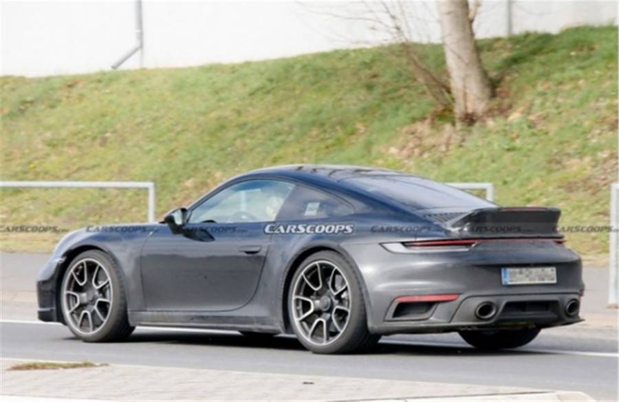 上翘大尾翼，动力更强劲，911运动经典版最新谍照曝光_搜狐汽车_搜狐网