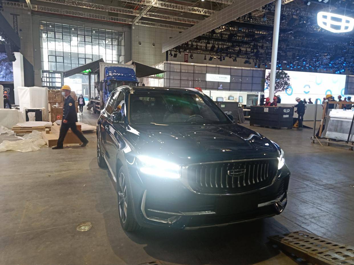 又一车型走红！7DCT/8AT可选，有72颜色色氛围灯，内饰超级棒_搜狐汽车_搜狐网