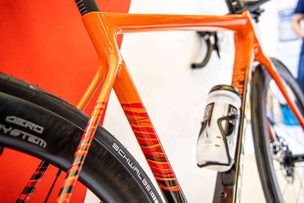 PARDUS瑞豹 x SRAM 三款Robin EVO亮相上海展_搜狐汽车_搜狐网