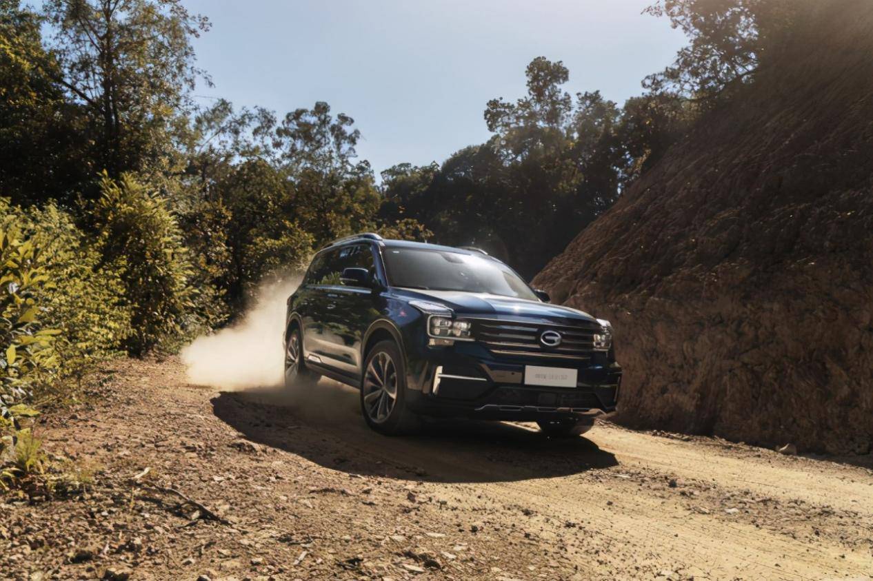 全新传祺GS8曝光，2.0T+丰田混动，网友：有它还买啥汉兰达？_搜狐汽车_搜狐网