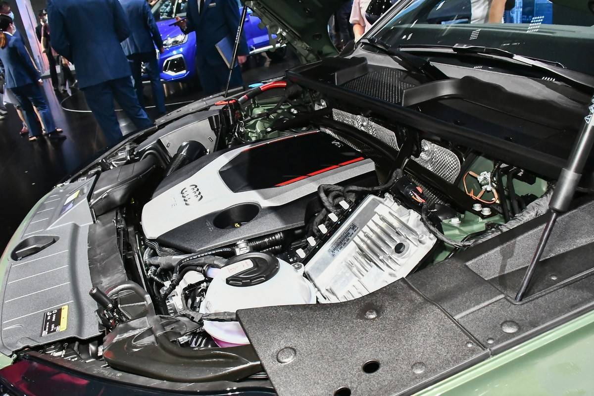 3.0T+8AT+quattro全时四驱，这台硬核“Q5”卖60多万，过分吗？_搜狐汽车_搜狐网