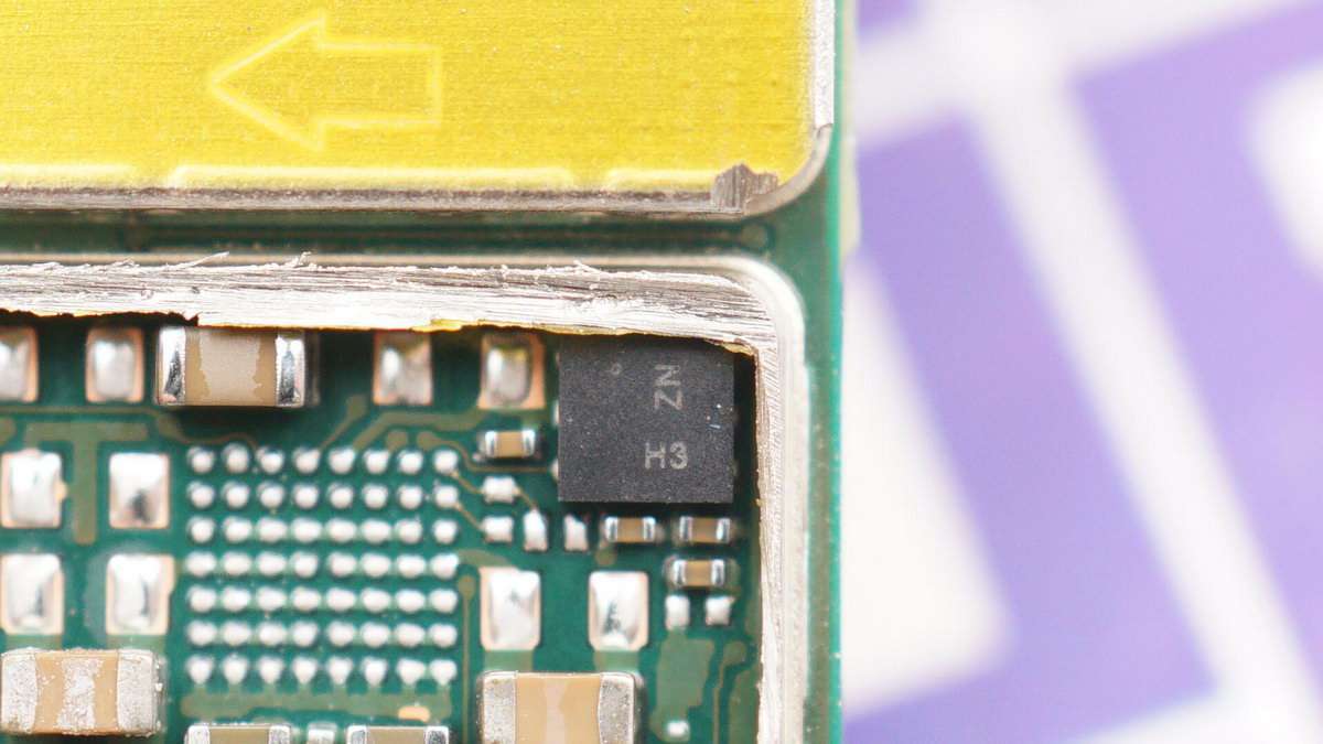 南芯半导体SC8545电荷泵快充芯片加持，手机快速满血复活，荣耀X20 SE拆解_充电