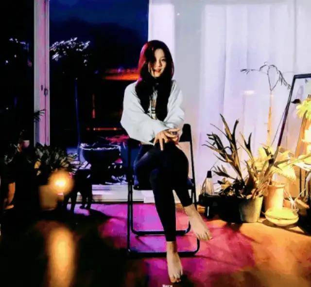 JYP新女团隐藏成员公开？跟少女时代允儿同名；LISA SOLO专辑曲目泄露？-搜狐大视野-搜狐新闻