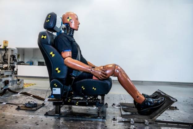 2021年C-NCAP碰撞测试_奔腾T99成绩优异 - 检测之家