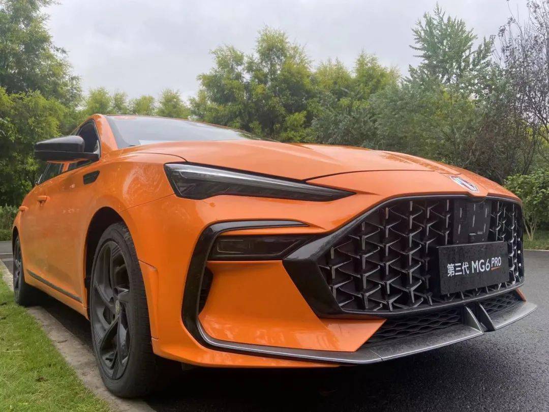 试驾第三代MG6 PRO｜爆改性能车的既视感和体验感，但全是原厂！_搜狐汽车_搜狐网