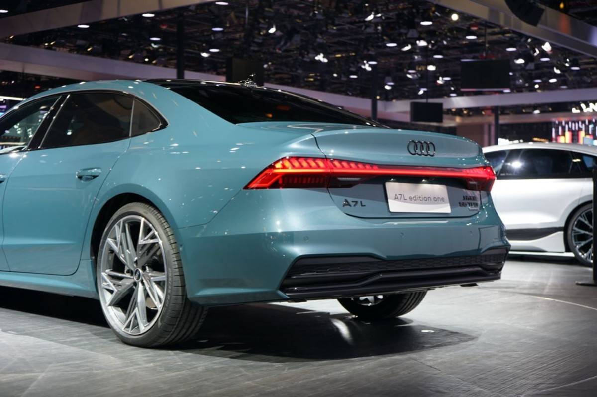 大幅拉低售价门槛，2.0T奥迪A7L价格定了，下月上市48万起售_搜狐汽车_搜狐网