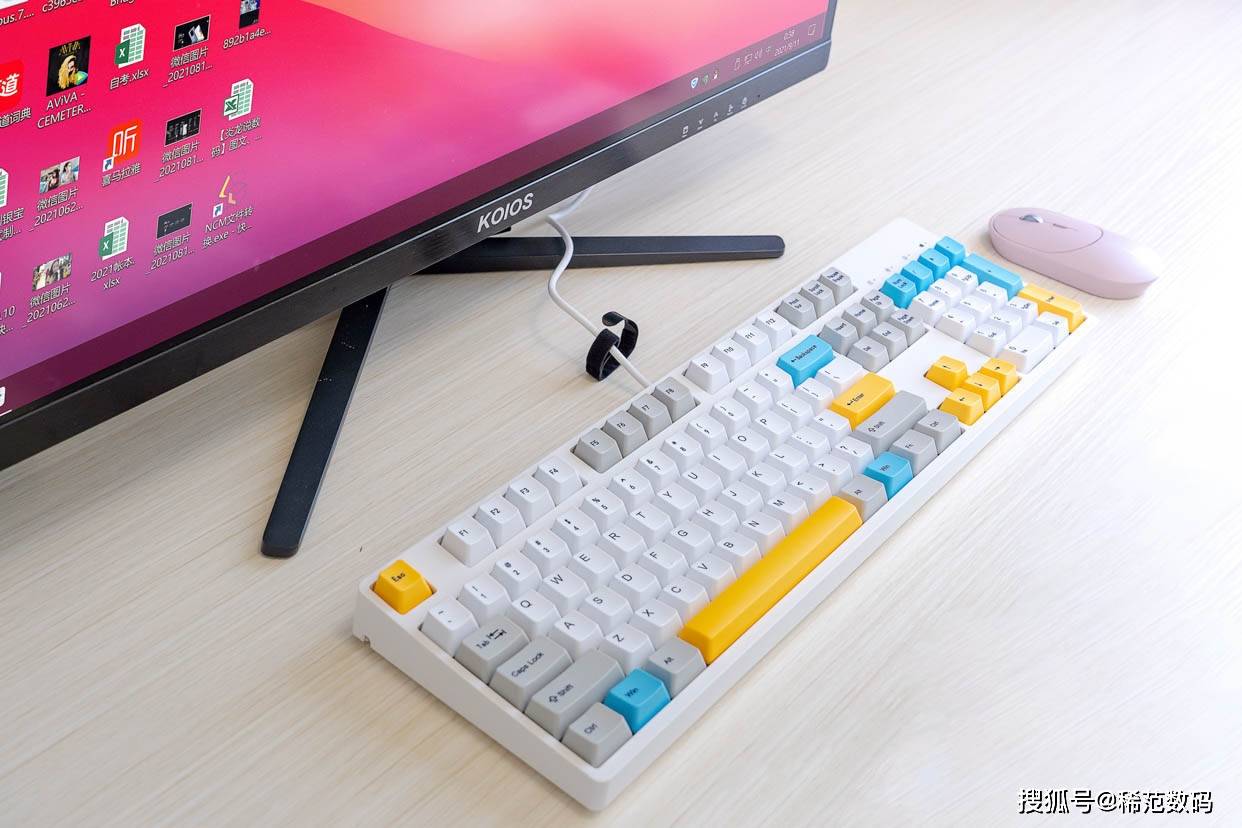 机械键盘再次完美回归，GANSS高斯GS104D蓝牙无线机械键盘评测_cherry