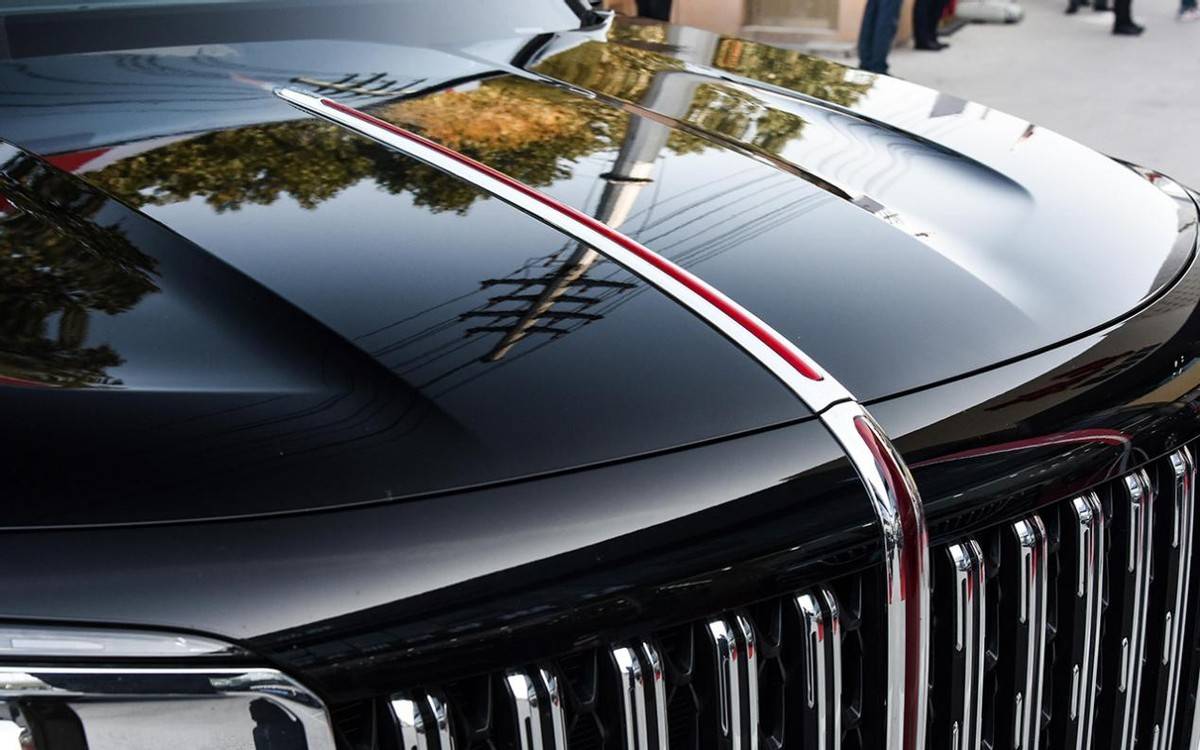 气场比迈巴赫GLS还强！一汽红旗全新旗舰大型SUV，LS7正式亮相！_搜狐汽车_搜狐网