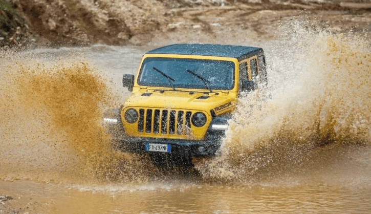 为什么汽车维修店师傅都说，宝马系列车涉水最容易熄火了？_搜狐汽车_搜狐网