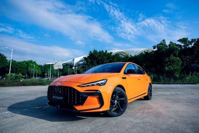 MG6 PRO：对“运动感”的拿捏，很有分寸_搜狐汽车_搜狐网