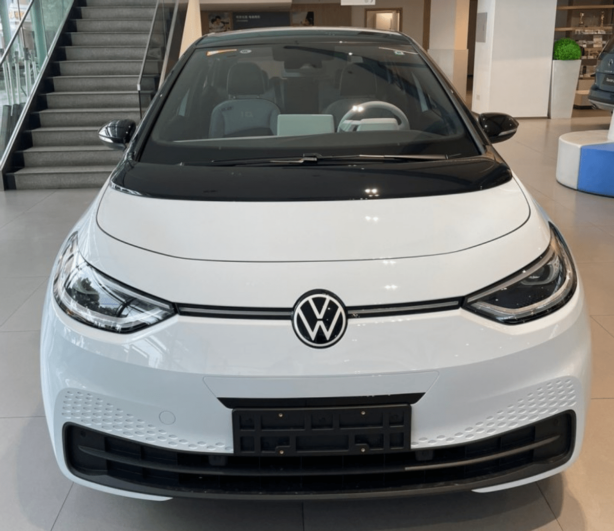 和哥们去试驾ID3，提速猛空间还大，试完后不想买高尔夫了_搜狐汽车_搜狐网