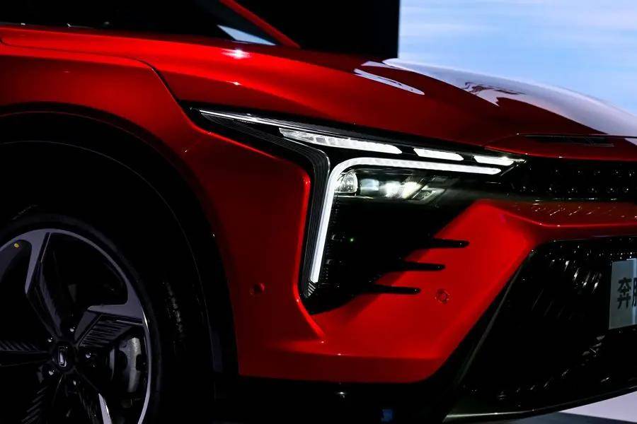 定位跨界SUV，轴距达2750毫米，一汽奔腾全新B70S首发亮相_搜狐汽车_搜狐网