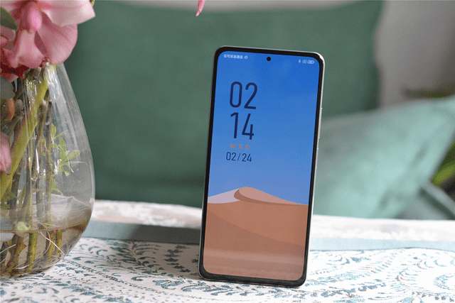 为红米K50让路，k40跌至1699，入手会亏吗？_机型_元机_屏幕