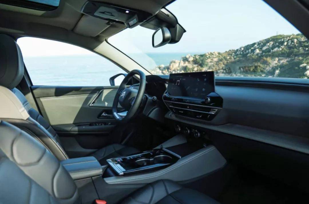 试驾凡尔赛C5 X，扭力梁并不是问题，如何认清合资产品更重要_搜狐汽车_搜狐网